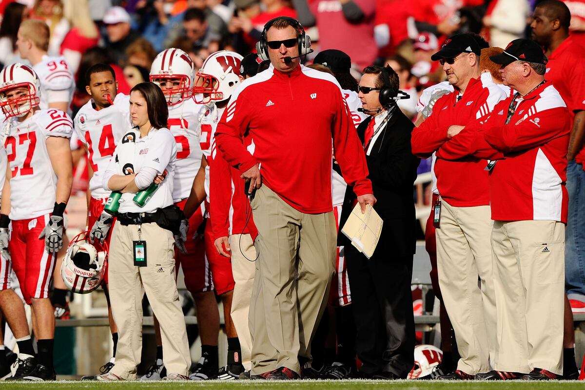 Wisconsin Football: Offensive Line Can't Keep Losing Projected Starters ...