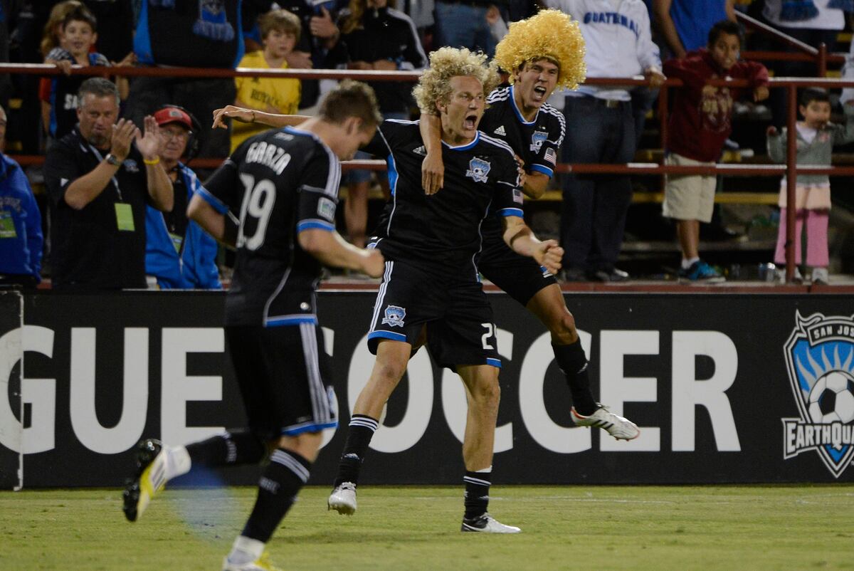 Steven Lenhart's Heroics Help San Jose Earthquakes Earn 1-1 Draw vs ...
