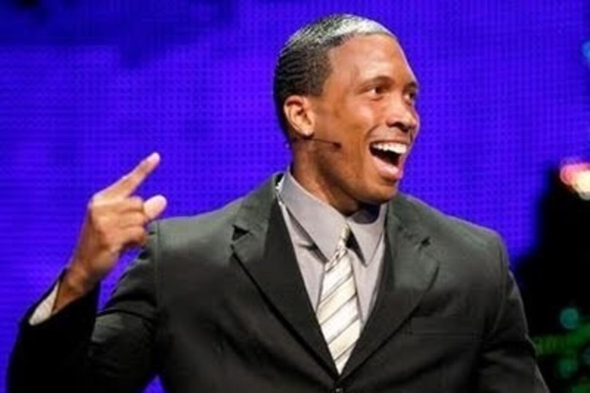 A.W. Makes Controversial Kobe Bryant Joke During WWE Raw | News, Scores ...