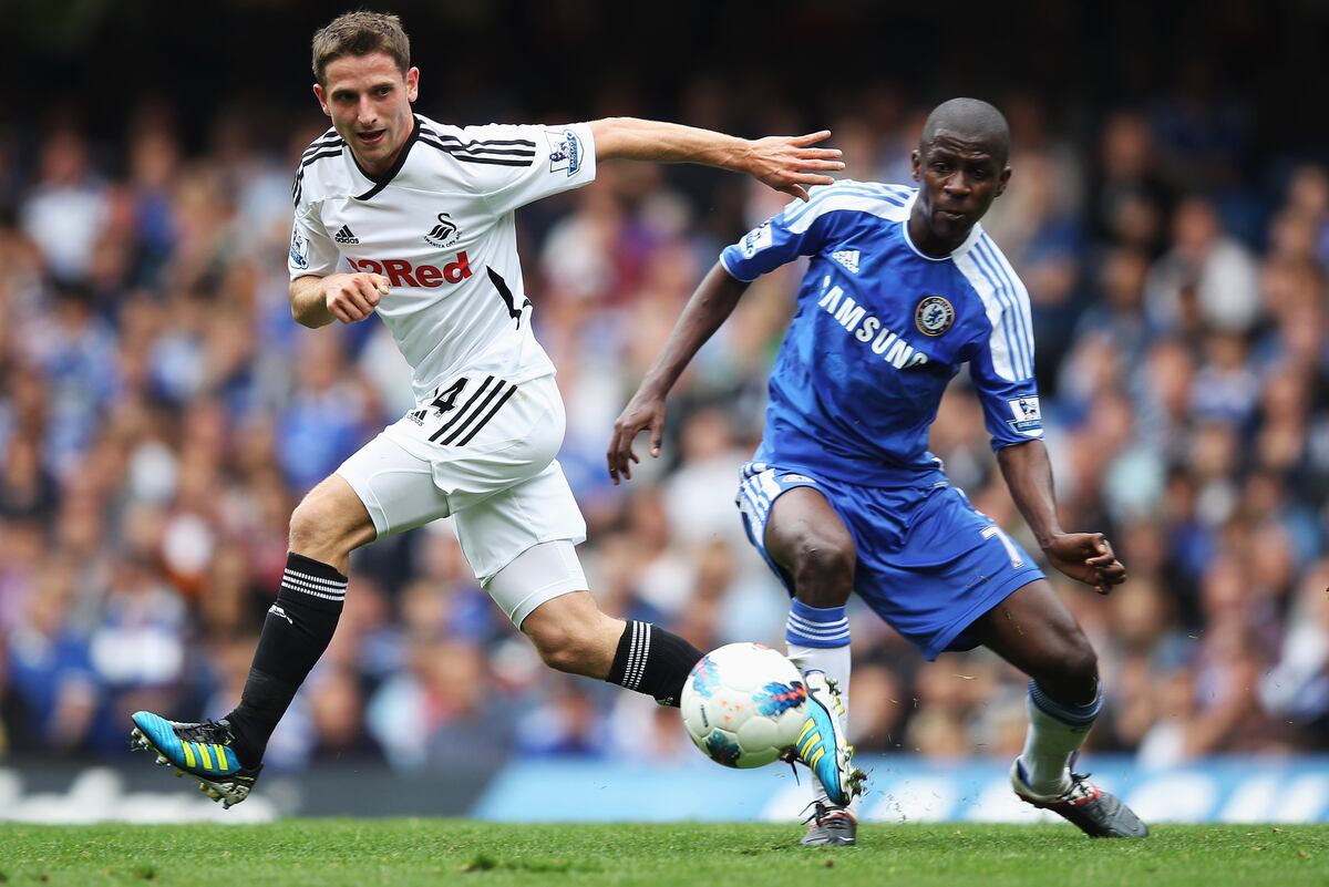 Transfer Tracker: Robin van Persie, Joe Allen, Santi Cazorla, Giuseppe ...