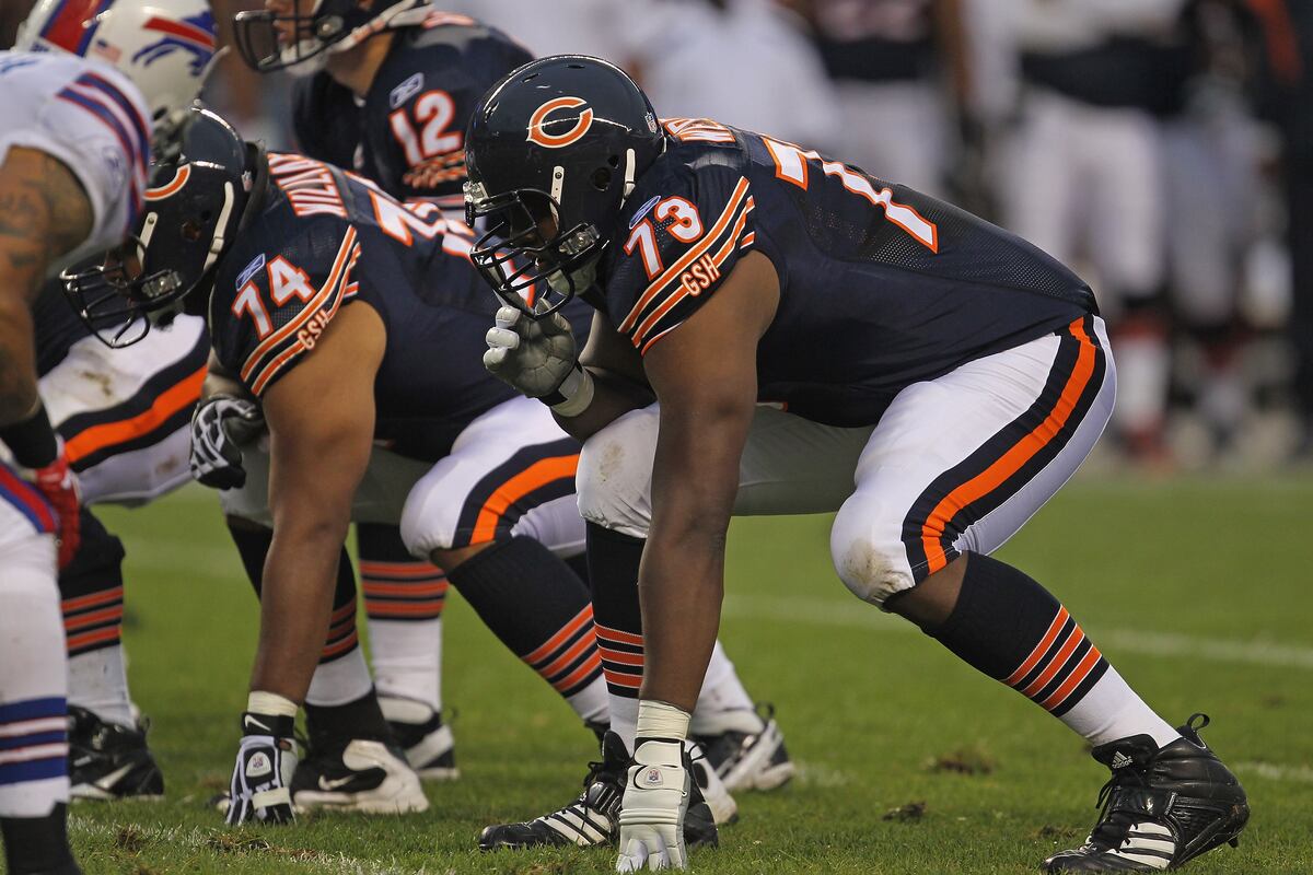 Chicago Bears Training Camp Offensive Line Update: Webb, Carimi and ...