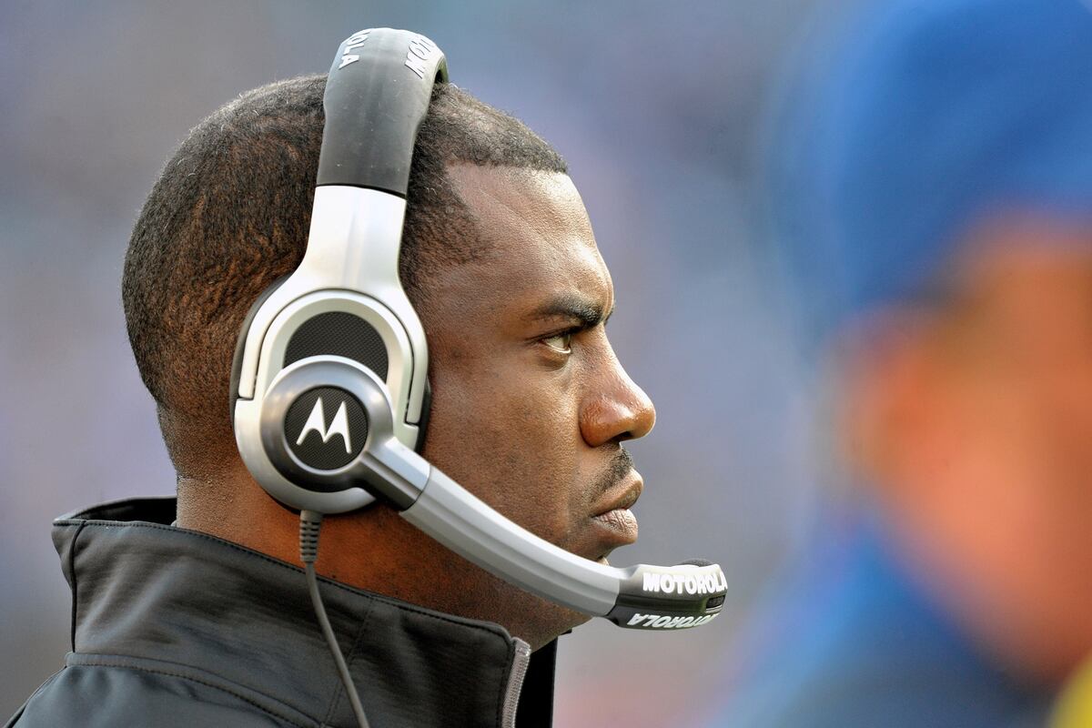 Mel Tucker: Keeping the Jaguars' Defense on a Winning Pace | News ...
