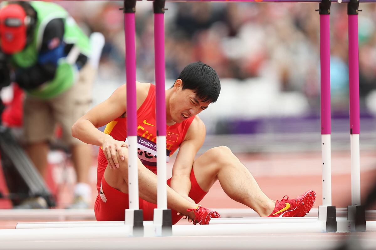 Beloved Liu Xiang Injures Achilles Again, Chinese Hurdler Still ...