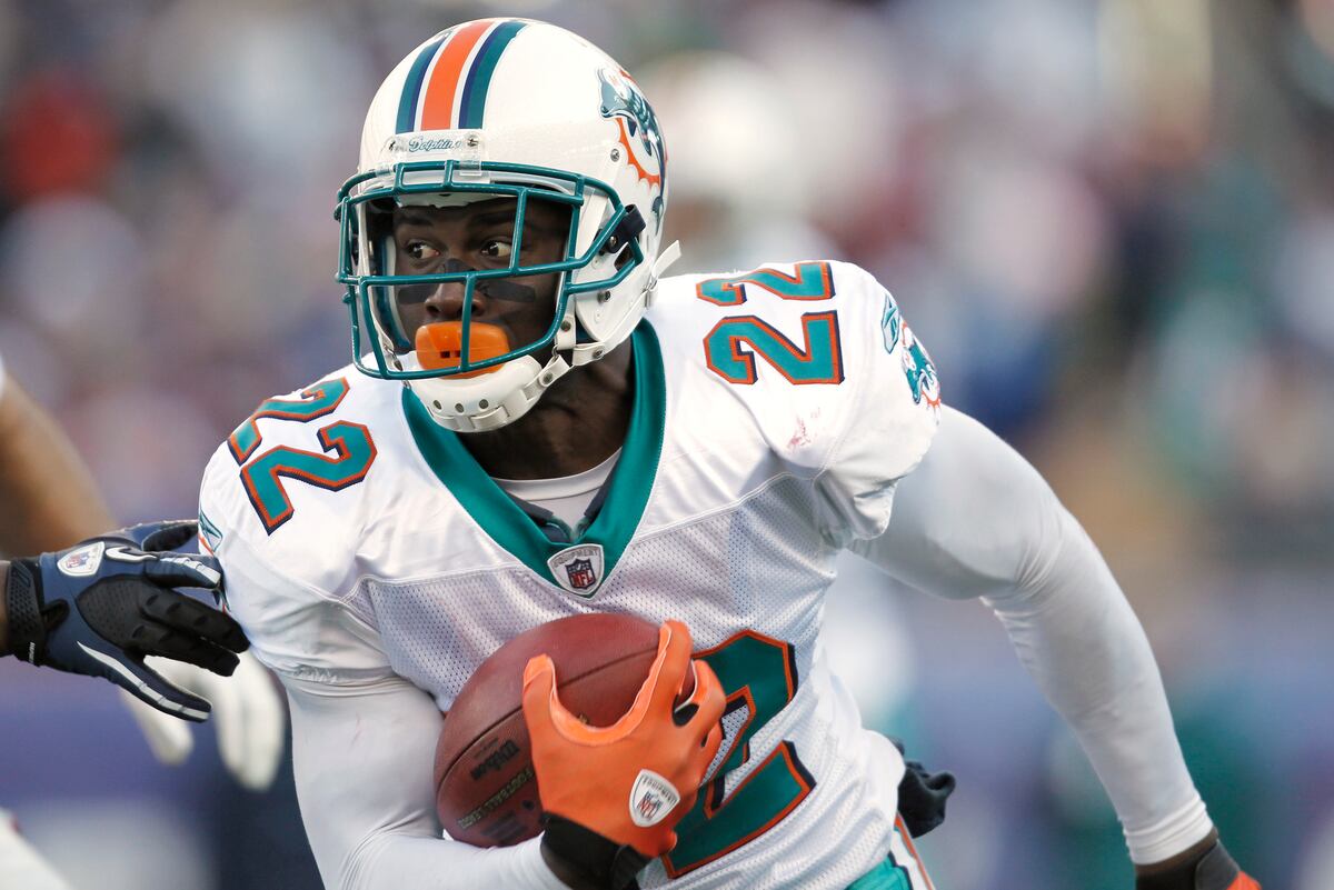 HBO 'Hard Knocks': Show Should Focus on Reggie Bush and Ryan Tannehill ...