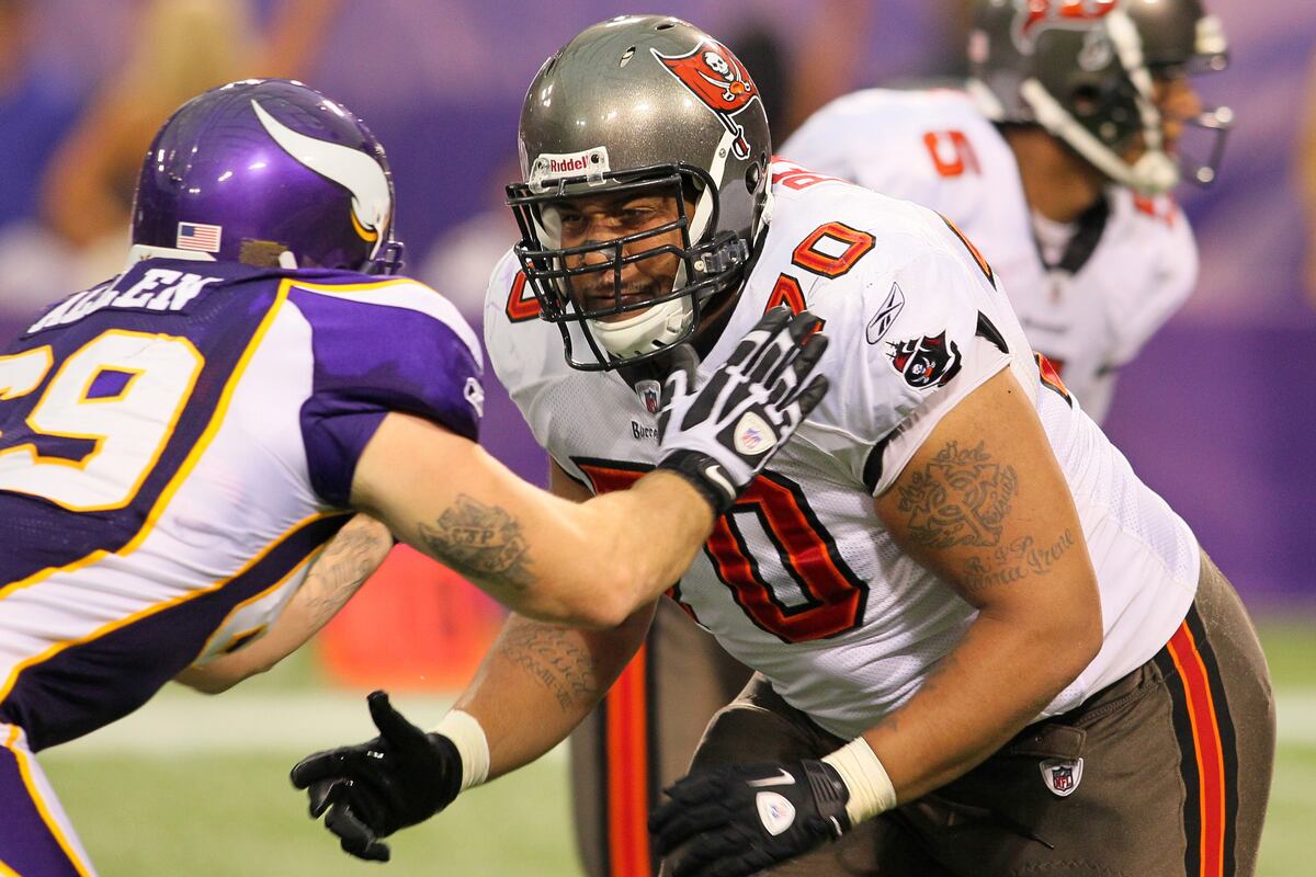 NFC South Morning Jog: LT Donald Penn Close to a Return to the ...