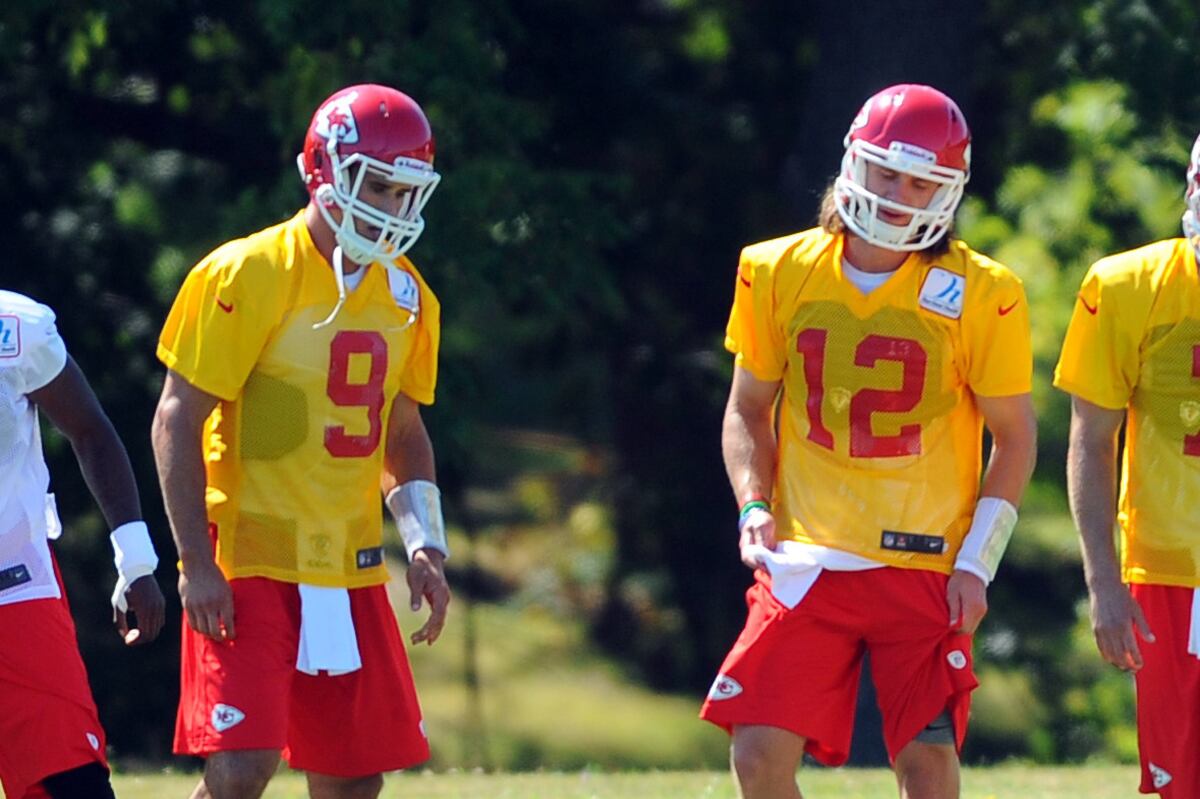 Ricky Stanzi, Brady Quinn and 8 Chiefs Players to Watch Tonight Against ...