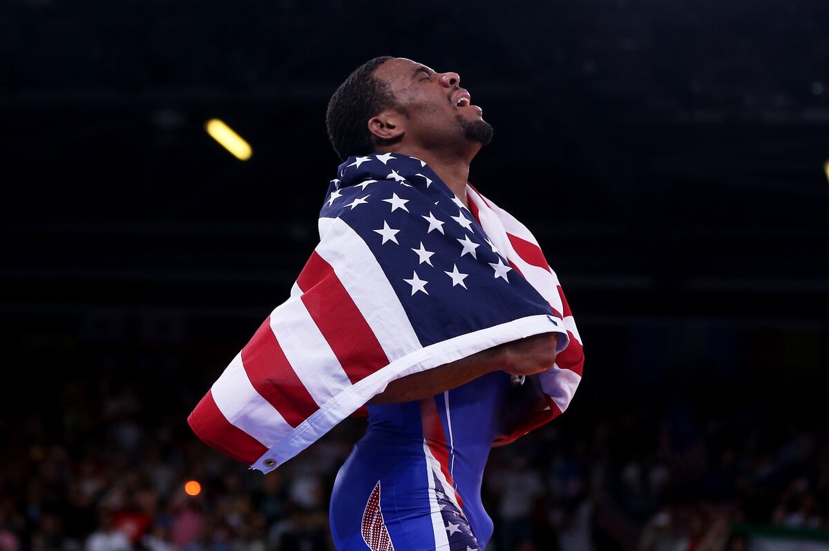 Jordan Burroughs Gives US Wrestling Gold, Confirms Status as World's ...