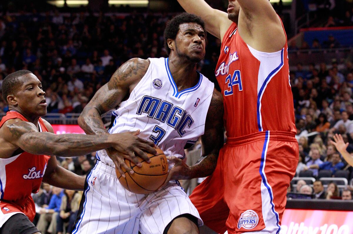Earl Clark: Why He's More Than a Throwaway in Dwight Howard Deal | News ...