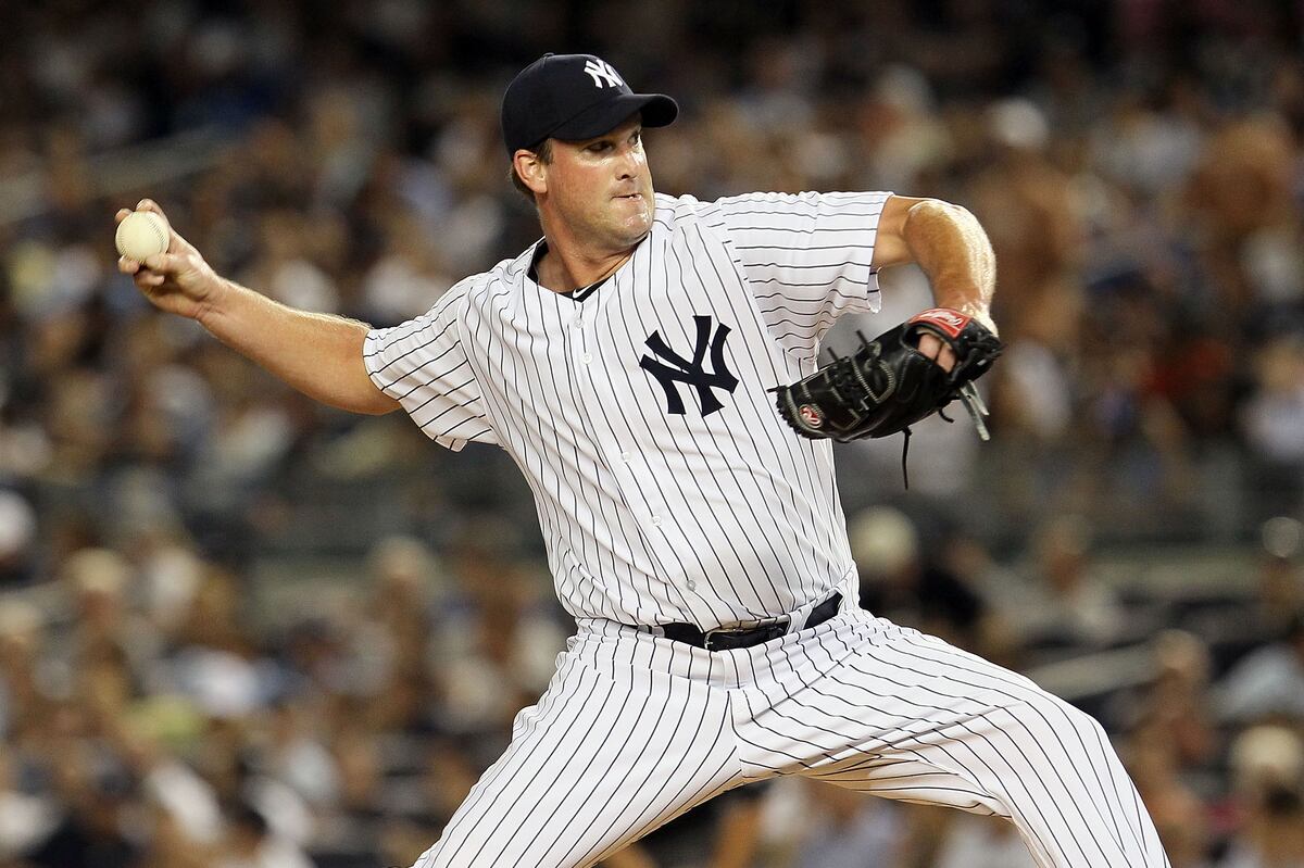 Yankees-Rangers: Derek Lowe Impressive in Debut, Picks Up Save in 8-2 ...