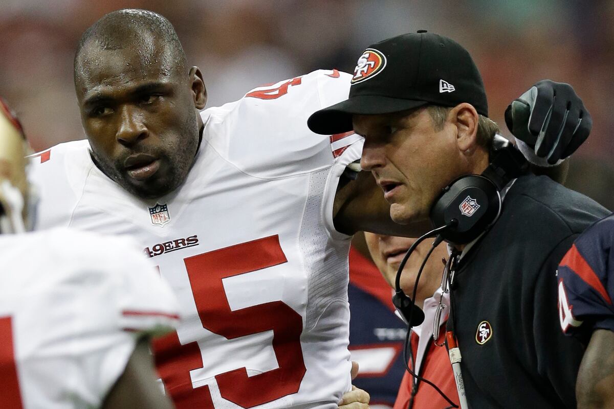 Brandon Jacobs Injury: 49ers RB Carted Off Field With Leg Injury | News ...