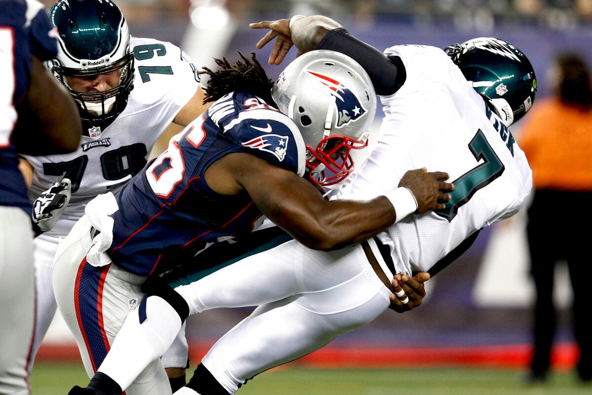 Michael Vick: X-Rays Negative on Eagles QB After Big Hit vs. Patriots ...