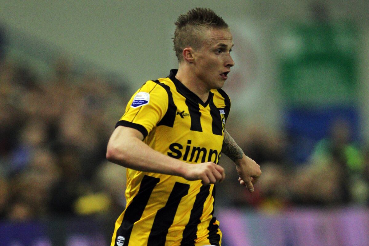 Manchester United Transfer News: United Completes Signing of Alexander ...