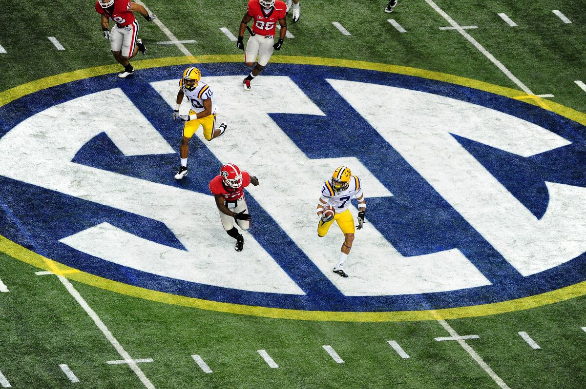SEC Football: New Replay Rules Will Make Games More Enjoyable for Fans ...