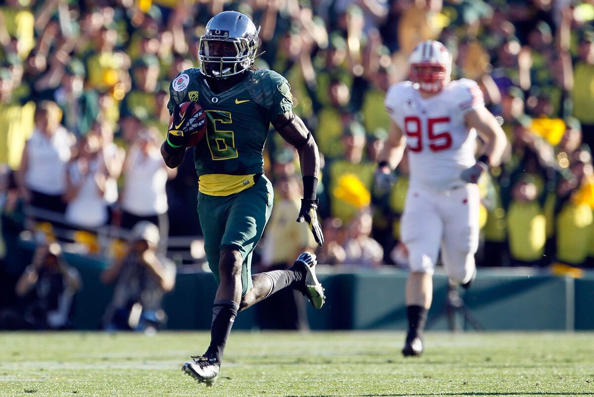 Oregon Football: Breaking Down How Ducks Should Utilize Both Stud RBs ...