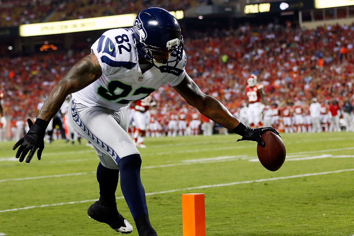 Seattle Seahawks Play Tight End Swap with Kellen Winslow and Evan Moore ...