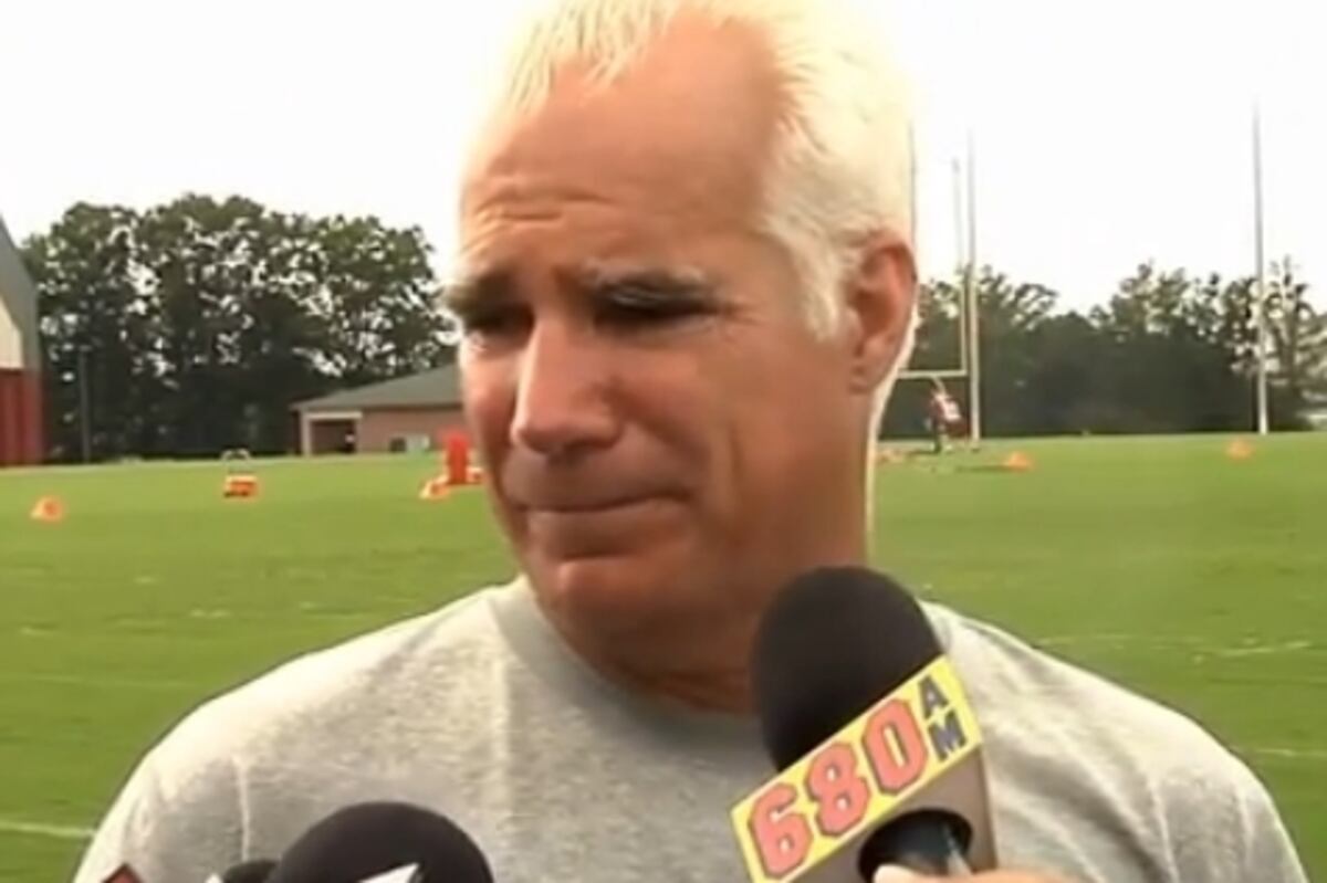 Mike Smith Will Not Talk About Position Battles Prior to Falcons' Week ...