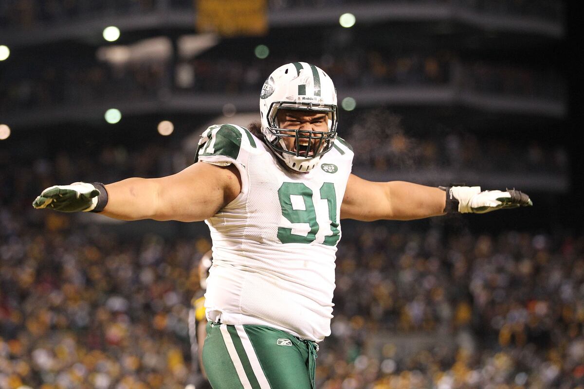 New York Jets' Sione Pouha to Miss Week 1 Due to Back Injury | News ...
