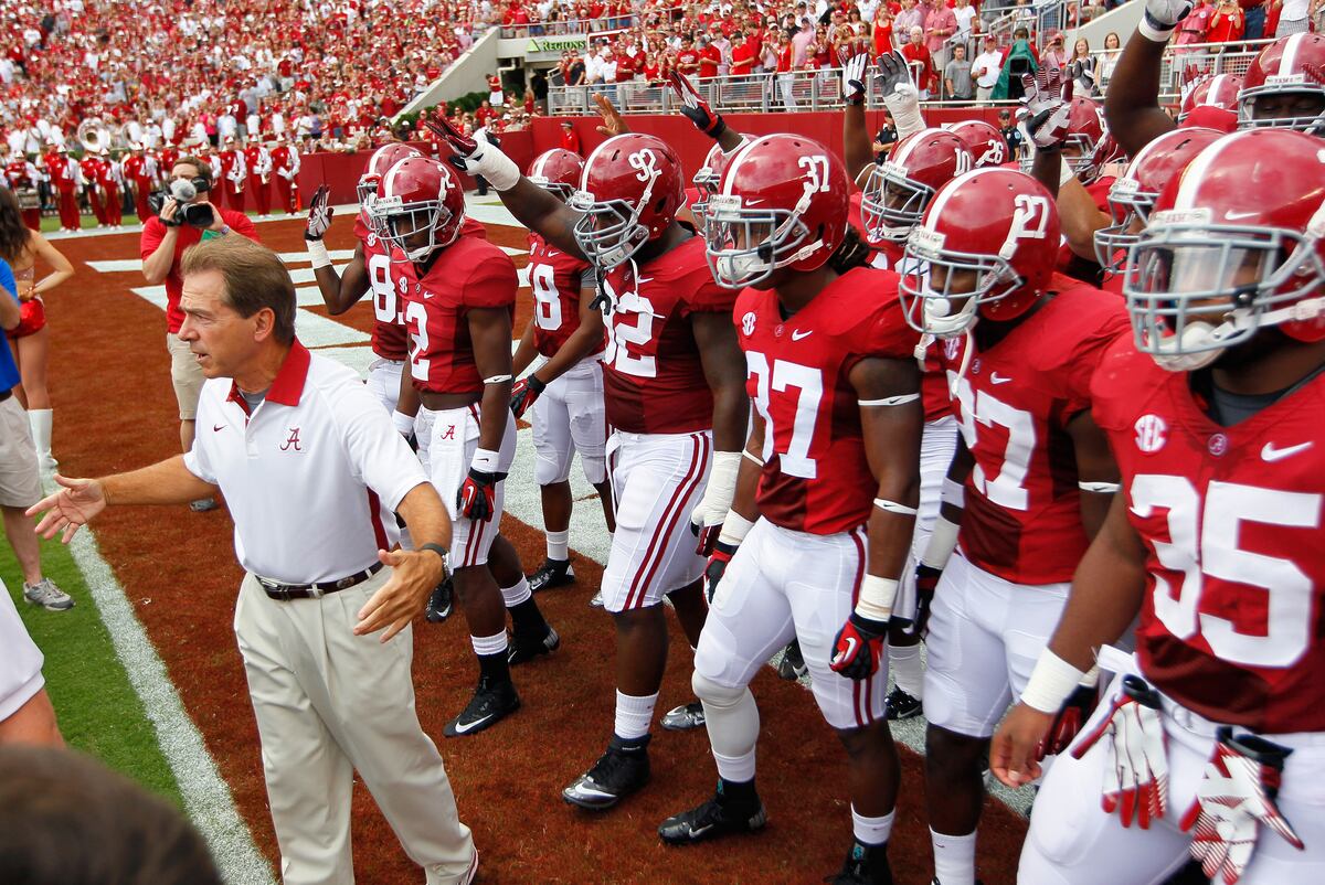 Alabama Football: Only "Clutter" Can Deny the Tide an Undefeated Date ...