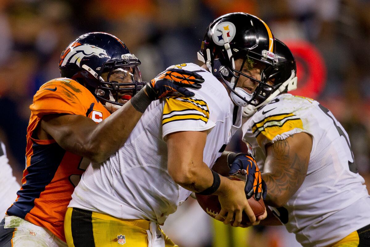Steelers vs. Broncos: Manning Gets Better of Dick LeBeau, PIT O-Line ...