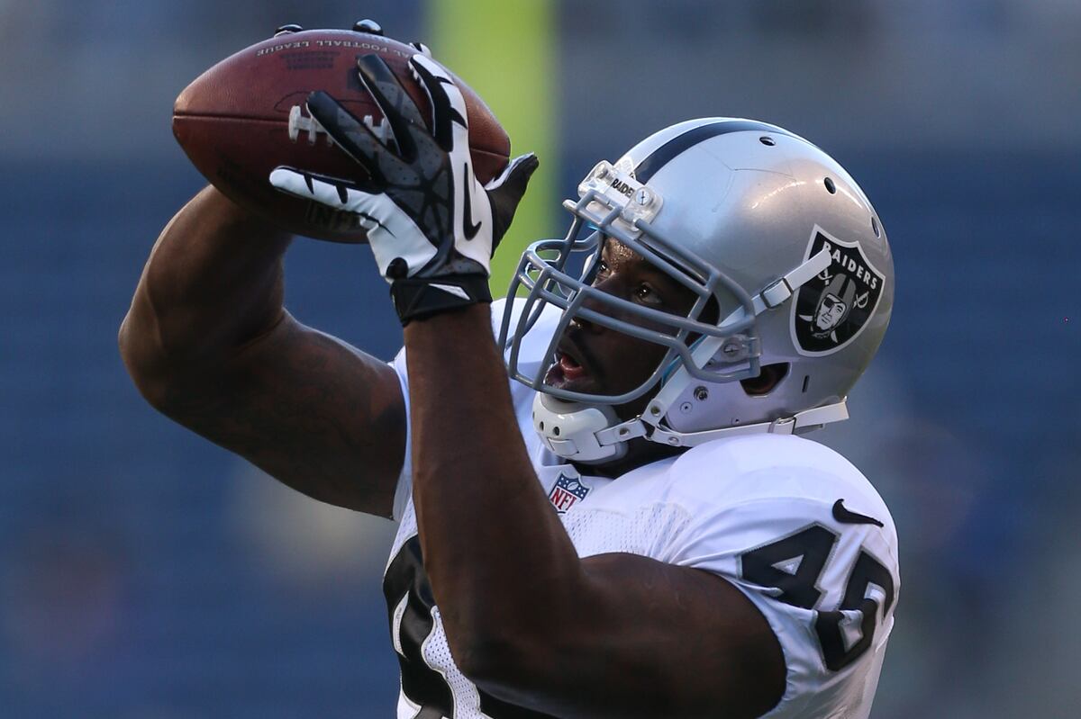 Oakland Raiders Sign Hybrid Fullback Marcel Reece to Contract Extension ...