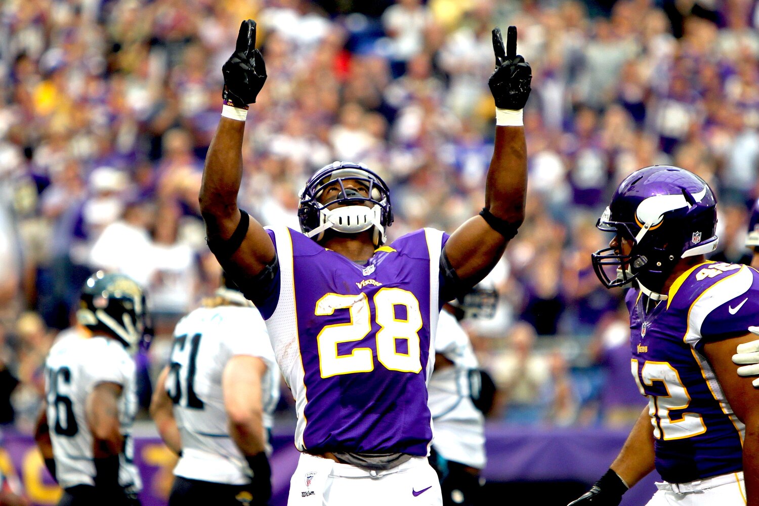 Breaking Down Adrian Peterson's Amazing Return from Knee Injury ...