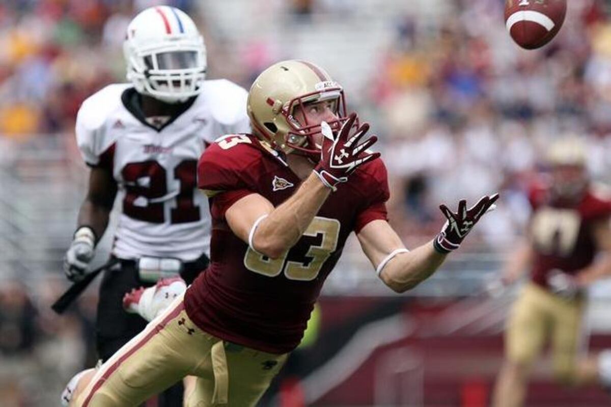 Junior WR Alex Amidon Having Breakout Year for Boston College Eagles ...