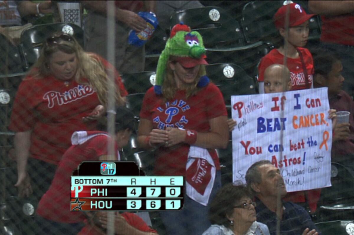 Young Philadelphia Phillies Fan Has Epic and Uplifitng Sign for Beloved ...