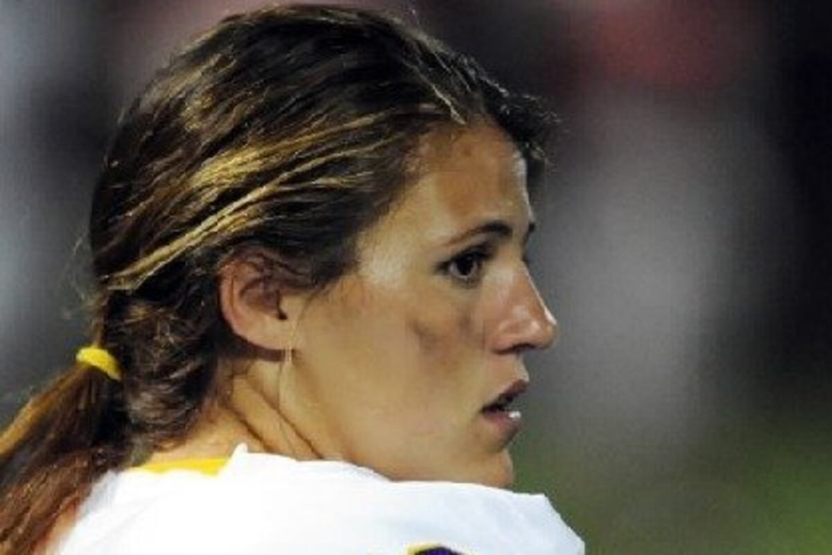 High School Football: Erin DiMeglio and the Debate on Female Players ...