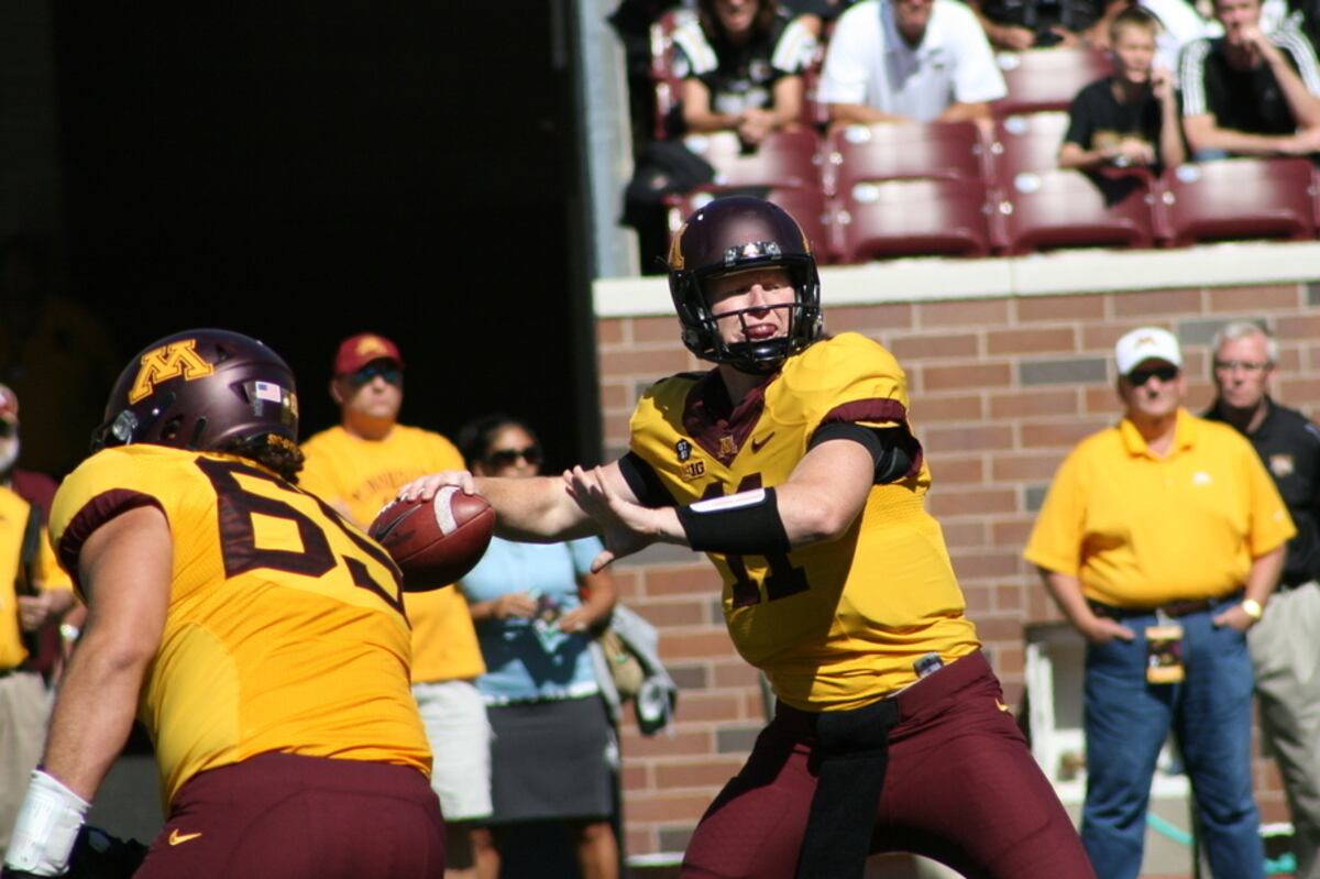 Max Shortell Leads Minnesota Golden Gophers to Victory, QB MarQueis ...