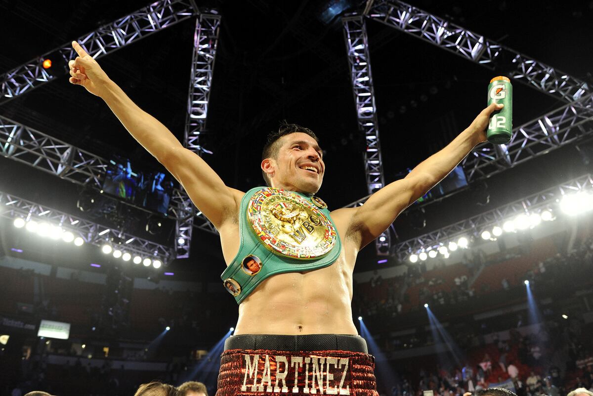 Martinez Beats Chavez Jr.: Maravilla Left Battered After Dominating Win ...
