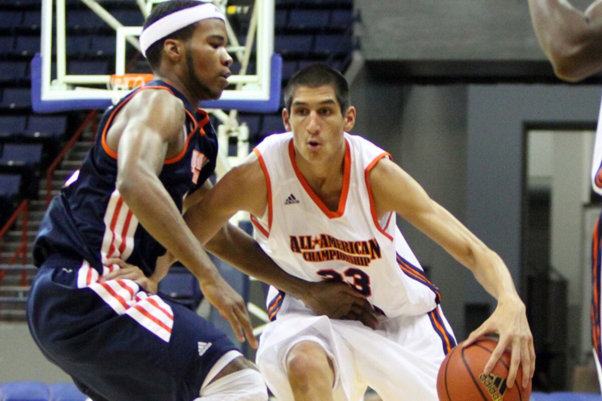 Kentucky Basketball: UK Commit Derek Willis Is Stronger After ...