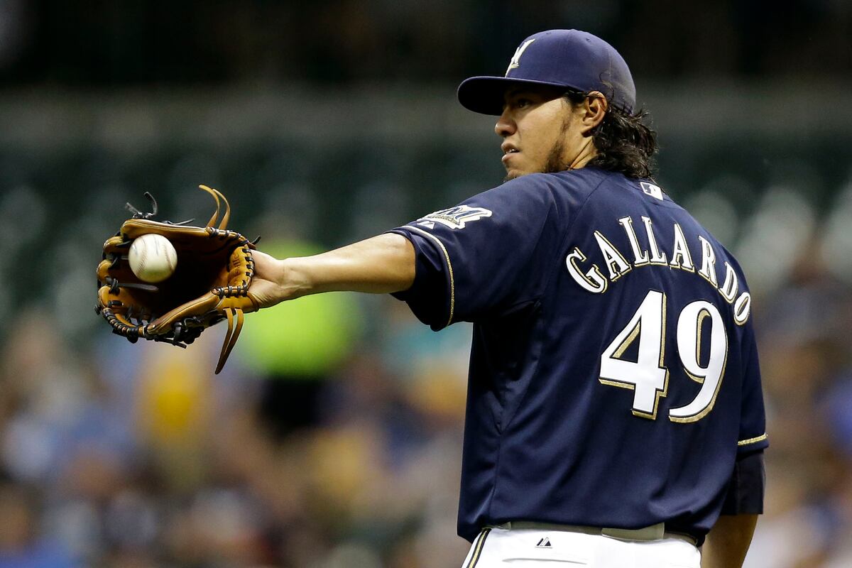 Yovani Gallardo Stakes Claim as Most Consistent Pitcher in Brewers ...