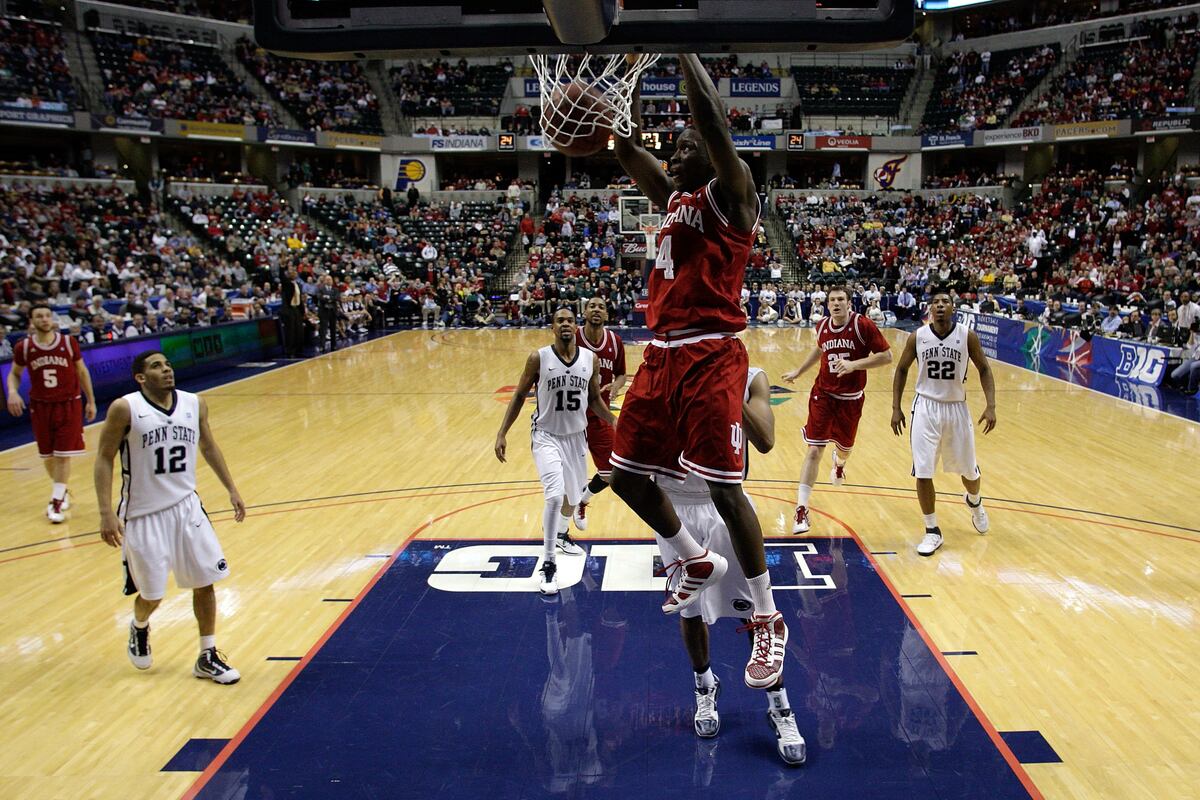 Top 10 Dunkers in the Big Ten with Video Highlights Included | News ...