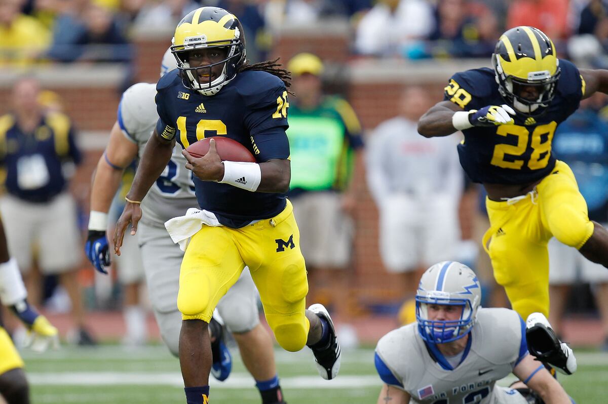 Denard Robinson: Michigan Star Will Succeed in NFL as a Quarterback ...