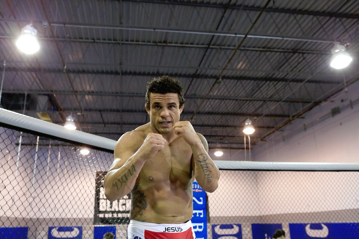 UFC 152: Vitor Belfort 1 of the Classiest UFC Fighters of All Time ...