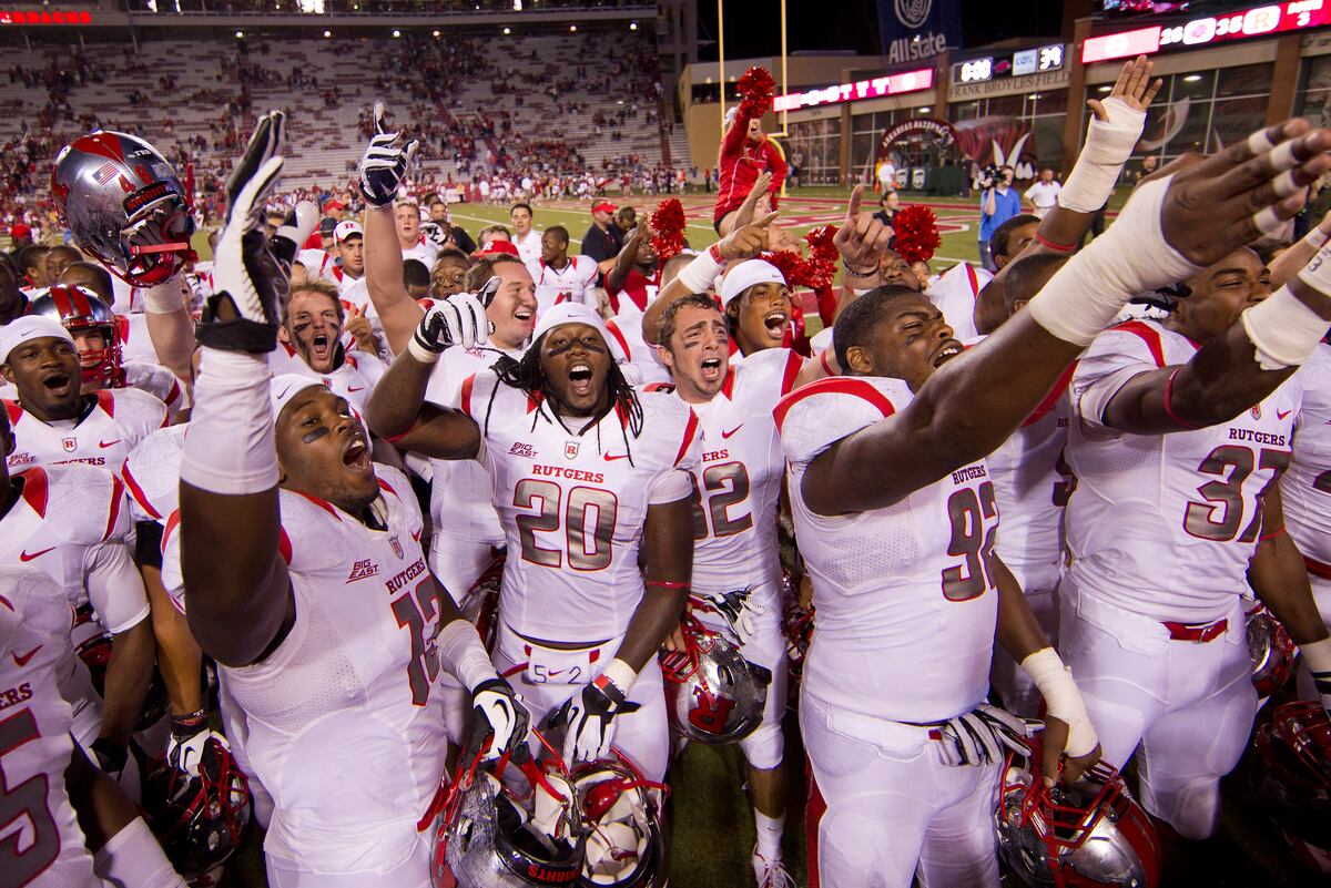 Rutgers Football: Gary Nova, Scarlet Knights Prevail 35-26 over ...
