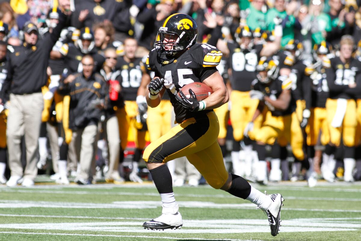 Key Matchups When the Iowa Hawkeyes Play the Minnesota Golden Gophers ...