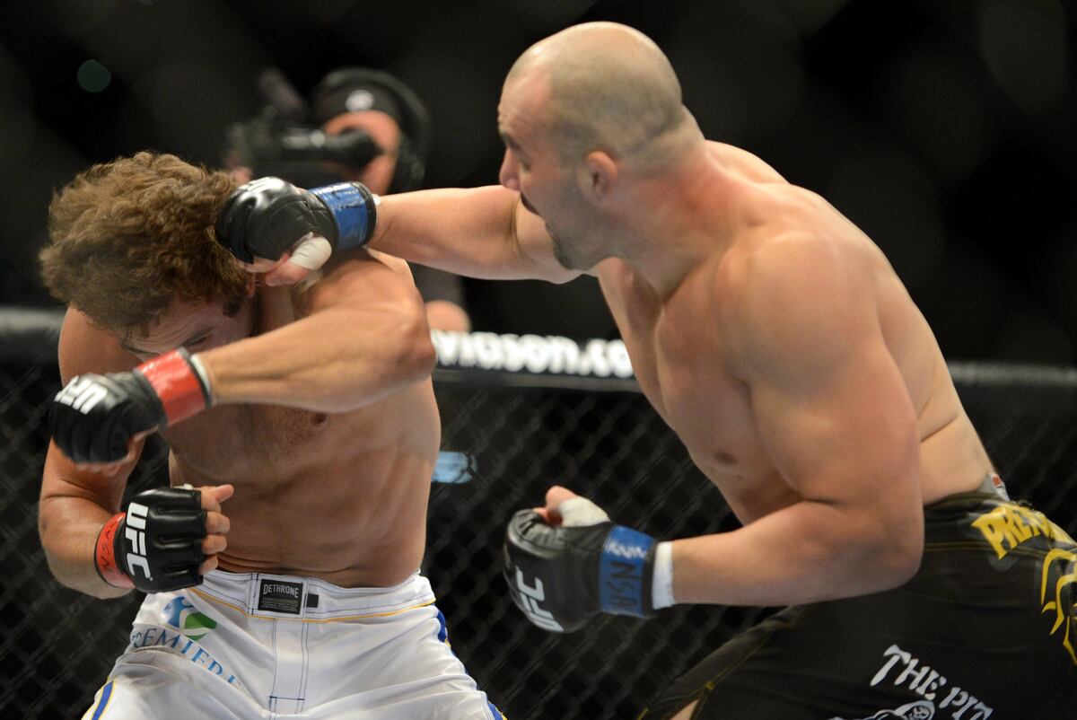 UFC 153 Fight Card: What's with Dana White's Bizarre Glover Teixeira ...