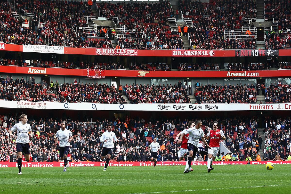 Tottenham and Arsenal: Why This Season's North London Rivalry Means so ...