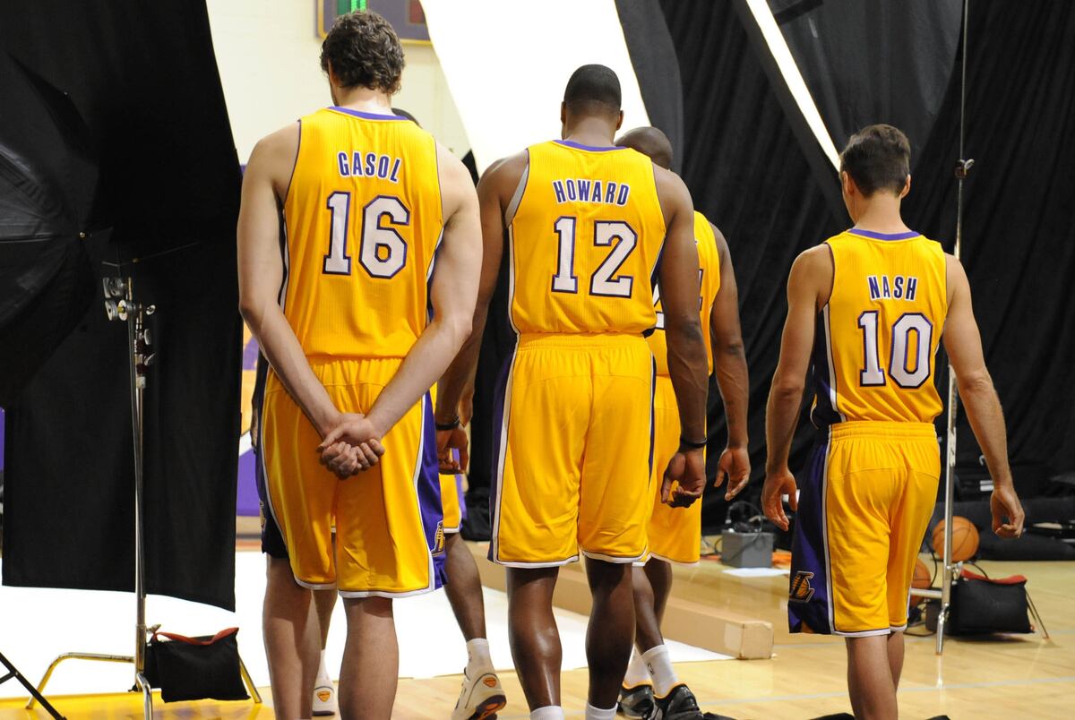 Can the 2012-13 Los Angeles Lakers Surpass the 1995-96 Bulls 72-10 ...