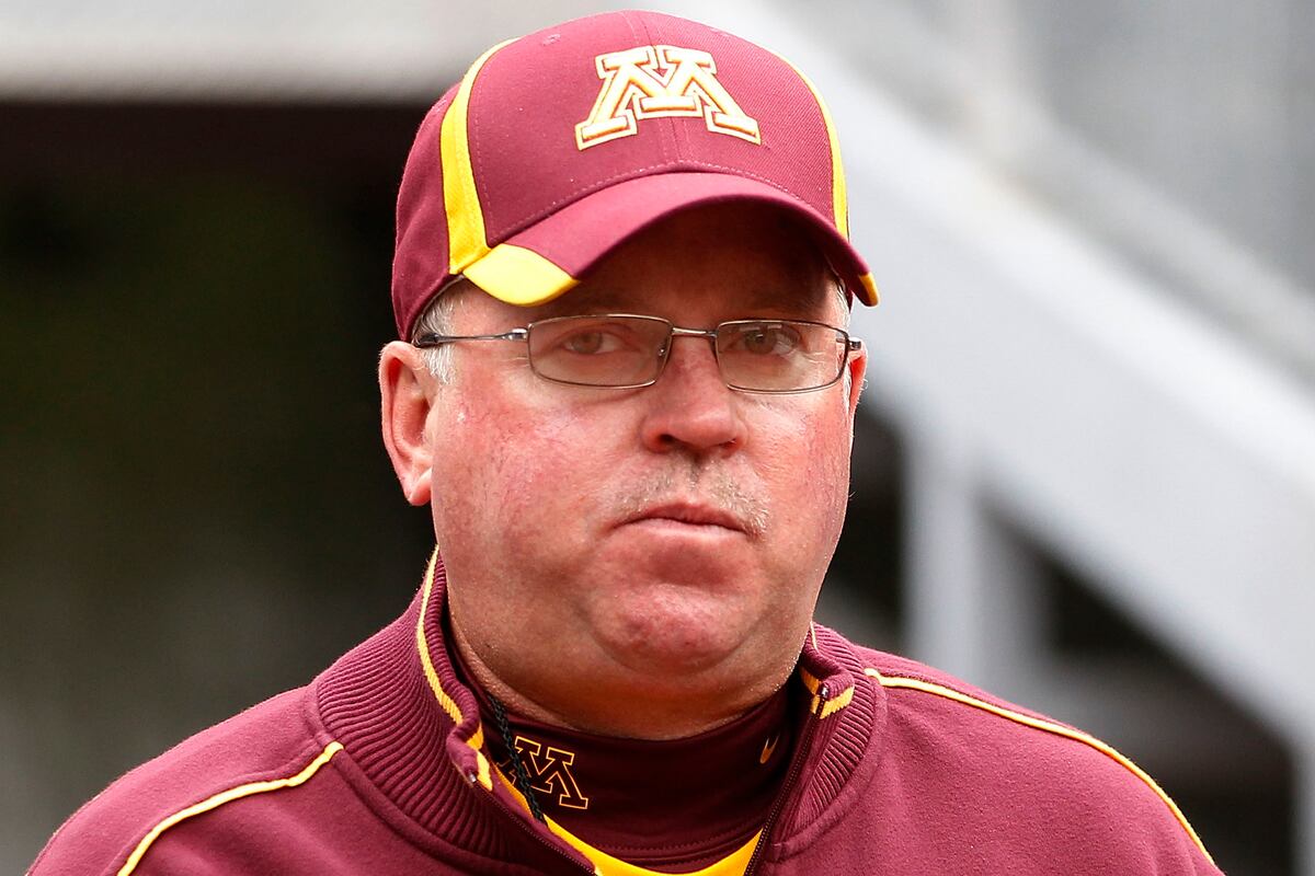 Minnesota Coach Jerry Kill Taken to Hospital After Suffering Seizure ...