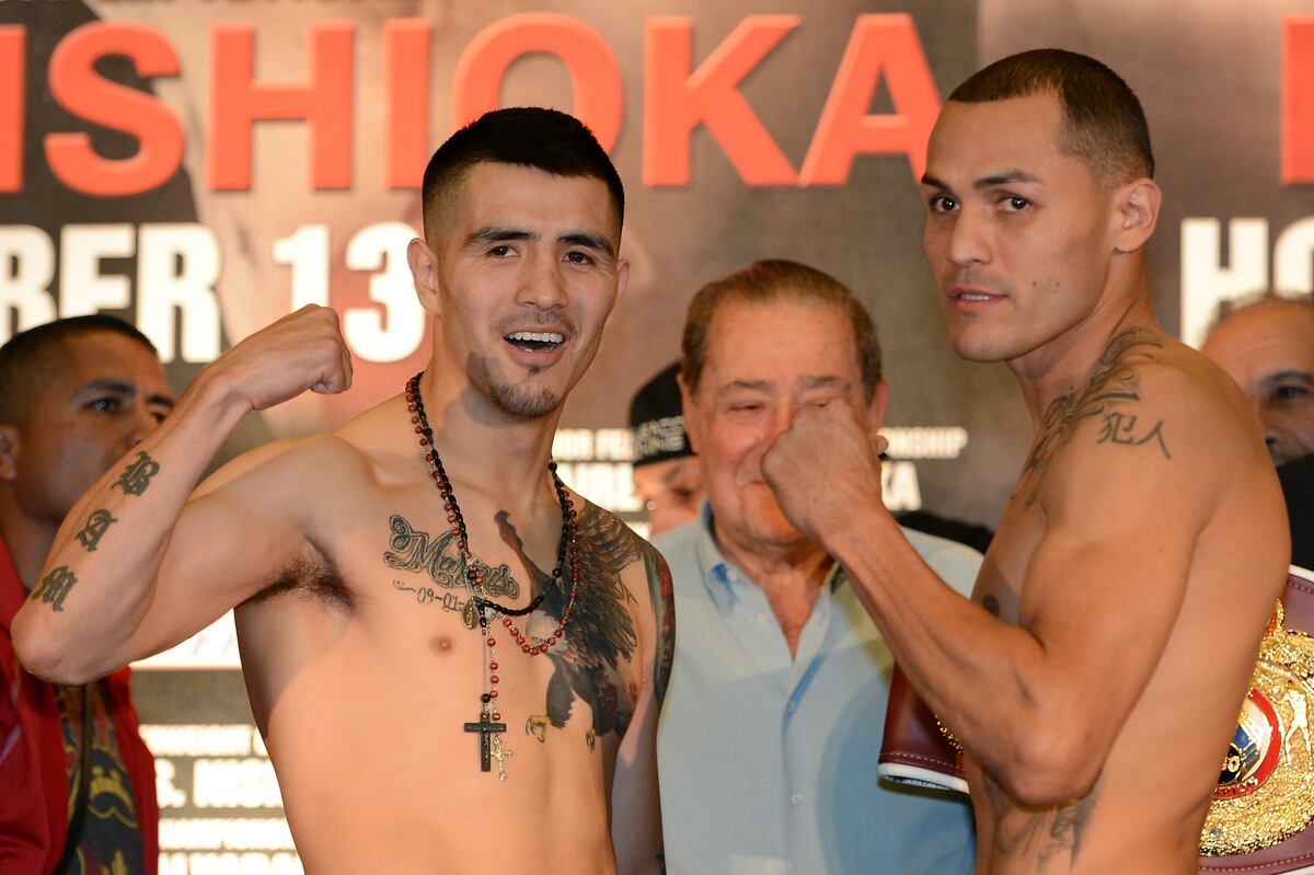 Brandon Rios Goes to War, Comes Back to Stop Mike Alvarado in the ...