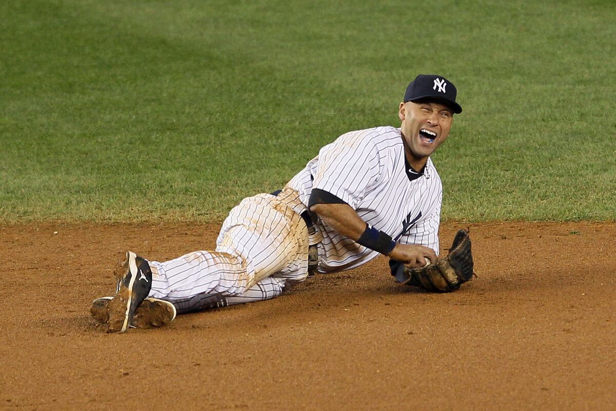 Will Broken Ankle Cost Derek Jeter Chance to Beat Pete Rose's Hits ...