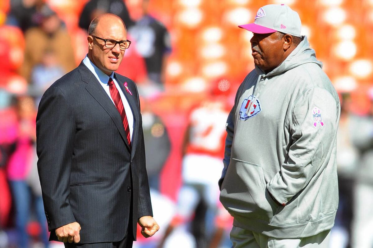 Kansas City Chiefs: General Manager Scott Pioli Doesn't Deserve an ...