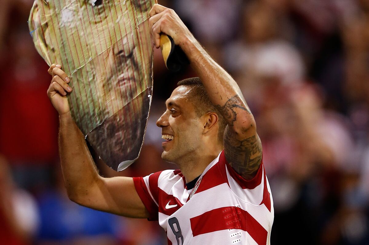 Clint Dempsey Face Makes Appearance in Stands After Clint Dempsey Goal ...