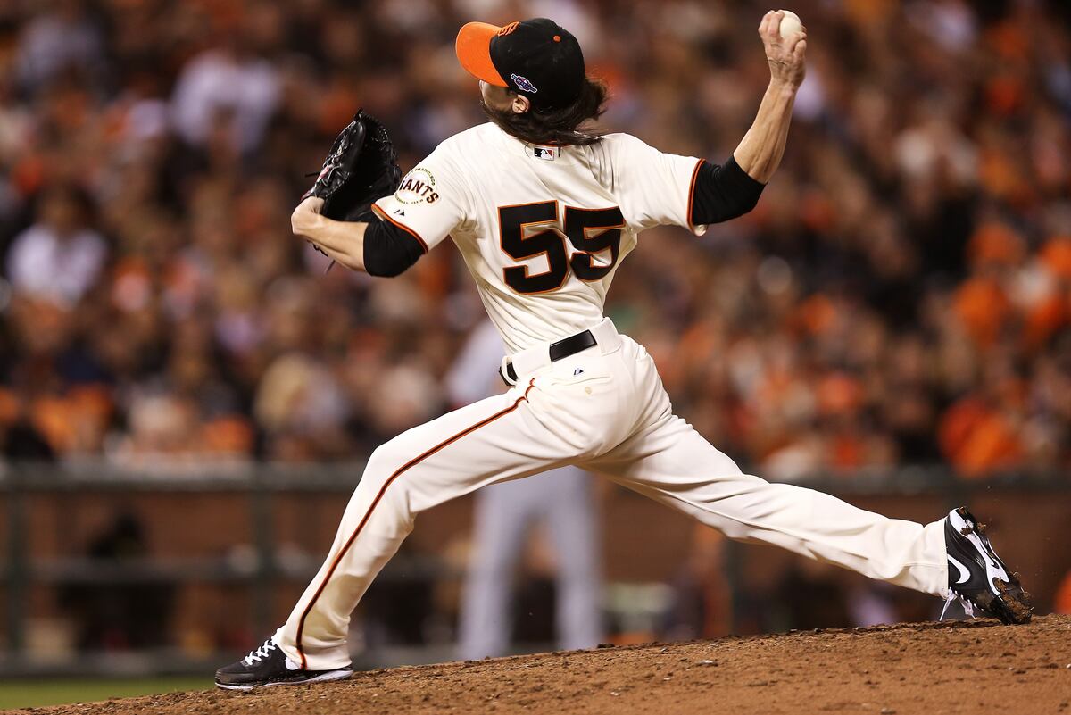 Tim Lincecum Sets the Stage for San Francisco Giants in Critical Game 4 ...