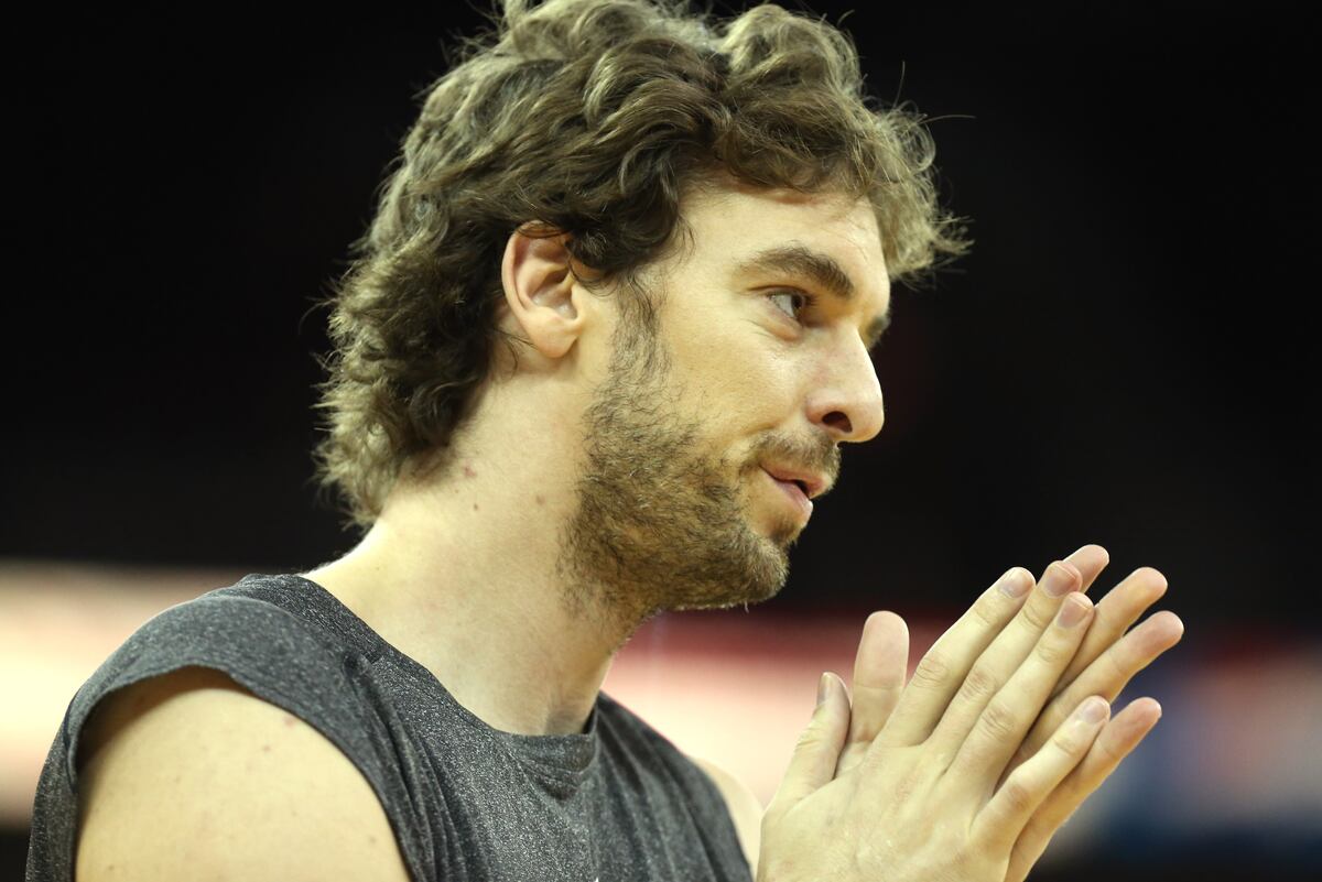 Breaking Down Why Pau Gasol Is an Elite Passer out of the Post | News ...