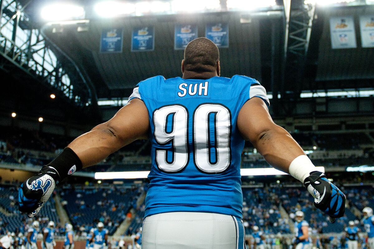 NFL Fans Need to Stop Vilifying Ndamukong Suh for Giving Them What They ...