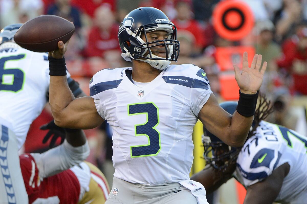 Breaking Down Russell Wilson's Form at the NFL's Midseason Mark | News ...