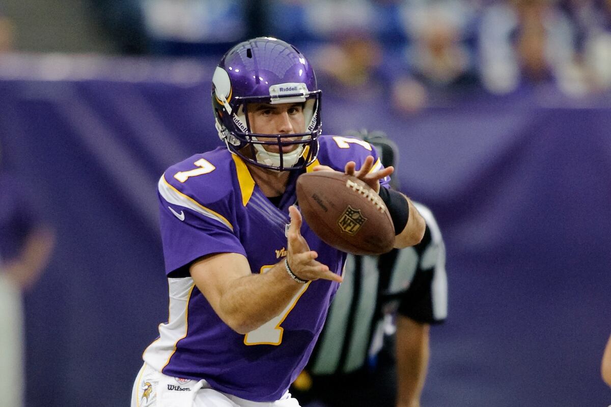 Buccaneers vs Vikings: Ponder Must Avoid INTs, D Must Slow Bucs ...